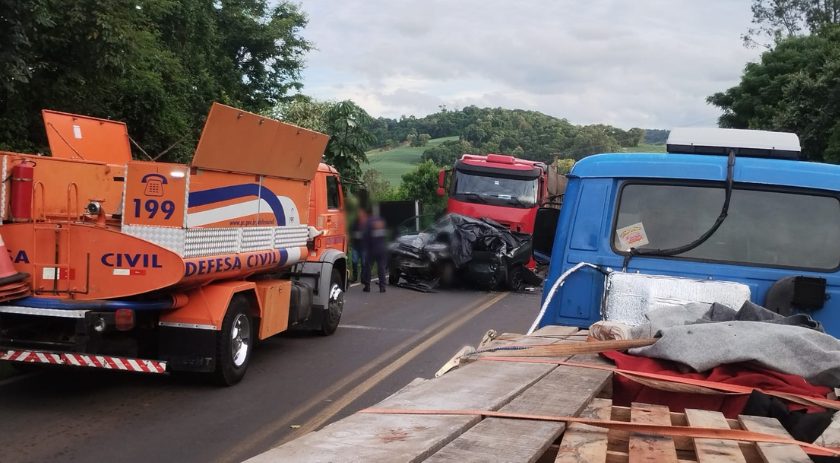 Mulher perde a vida em acidente de trânsito entre Santo Anto